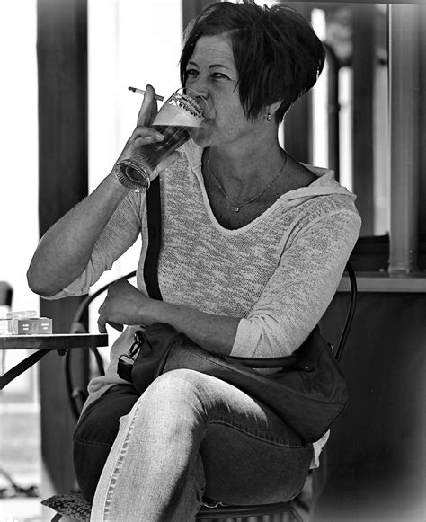 Es Geht Mir Gut Foto And Bild Portrait Streetfotografie Mit