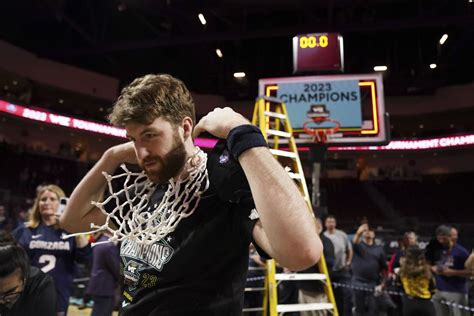 Drew Timme Named Finalist For Karl Malone Award The Slipper Still Fits