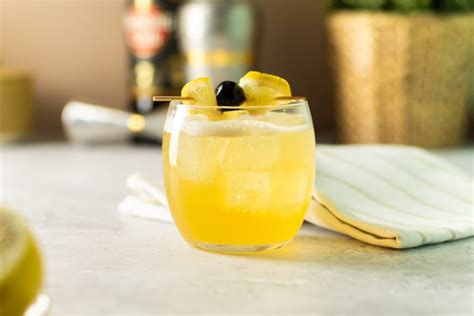 The 30 Best Sour Cocktails To Make