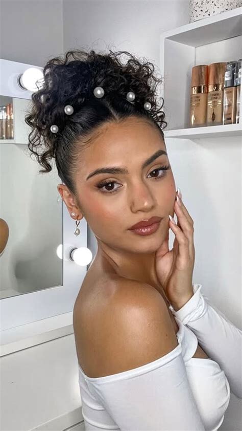 The 5 Hair Upgrade 26 Bobby Pin Looks Youll Want To Wear On Repeat