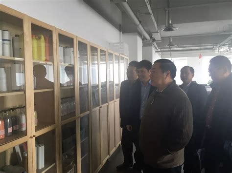 本会新闻 秦商联合会领导走访考察新入会副会长单位——西安亿海塑业有限公司