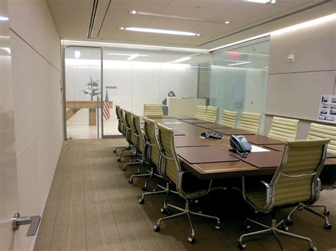 Lc Privacy Glass Commercial Applications By Innovative Glass