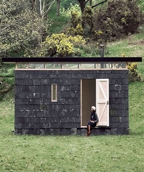 TRIAS Slate Cabin Fits Perfect In The Welsh Highlands Architecture
