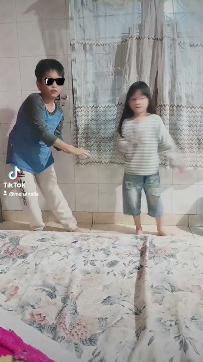 我们也来一下科目三，海底捞，一笑江湖 Youtube