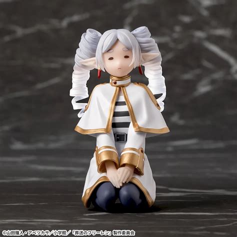 葬送のフリーレン ちょこのせ プレミアムフィギュア“フリーレン”～縦ロールになっちゃった～クリアver）｜セガプラザ