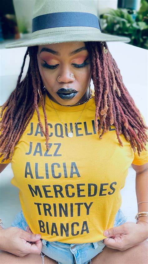 Black Wrestling Queens Short Sleeved T Shirt Wrestling Winedown