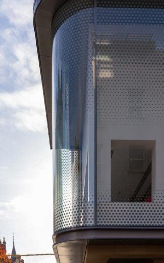 Curved Glass Structures By Cantifix