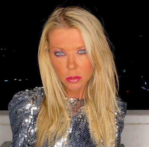 Tara Reid Βάζει τέλος στις φήμες για διατροφική διαταραχή