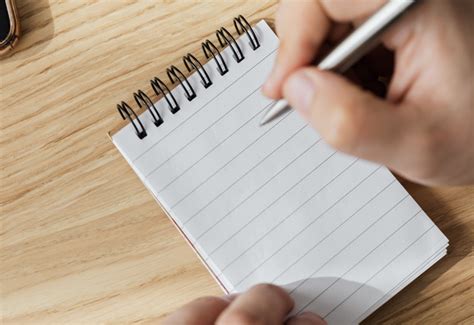 Como Fazer Resenha Crítica Nota 10 Passo A Passo Pesquisas Acadêmicas