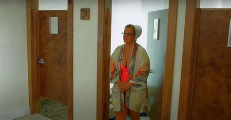 Amish Gran 56 Is ‘so Nervous And Shaking As She Tries Swimsuit For