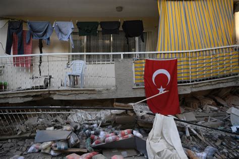 Detenidas 22 Personas En Turquía Por Delitos De Construcción Edificios Caídos Durante Terremoto