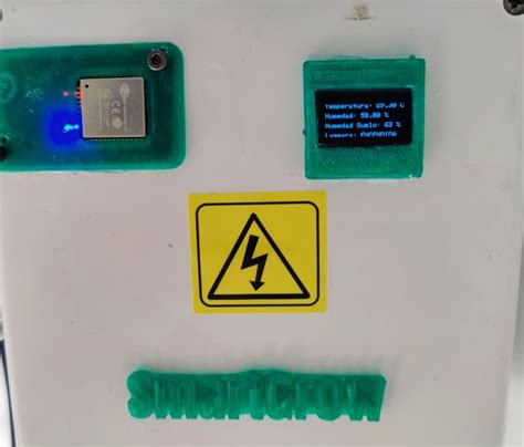 Smartgrow Controller On Linkedin Panel With Oled Screen And Esp32 Microcontroller