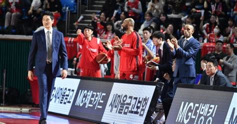 워니 23득점 폭격 Sk 이정현 복귀한 소노 제압시즌 최초 두 자릿수 연승 행진 Md잠실