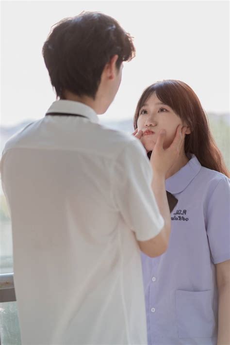 Chụp ảnh Kỷ Yếu Cho Cặp đôi Học Sinh Dễ Thương Lưu Giữ Thanh Xuân Ngọt