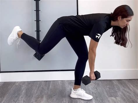 Dumbell Single Leg Deadlift — Rehab Hero