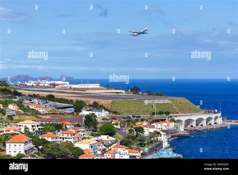 Funchal Portugal September 13 2022 Enter Air Boeing 737 Max 8