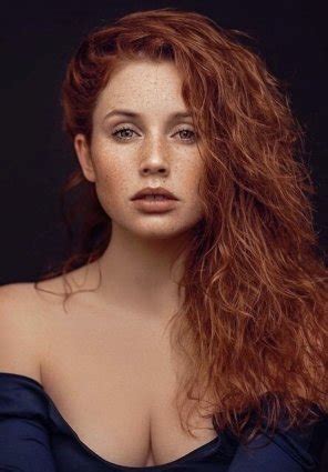 Raven Haired Beauty Porn Pic