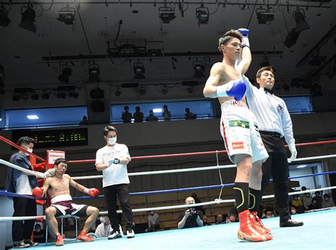 東日本新人王準決勝 元世界王者 輪島功一さん孫 磯谷大心が4連続ko勝ちで決勝進出 Boxing News（ボクシングニュース）