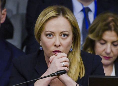 Sondaggio Dire Tecnè la fiducia nel governo Meloni scende ancora