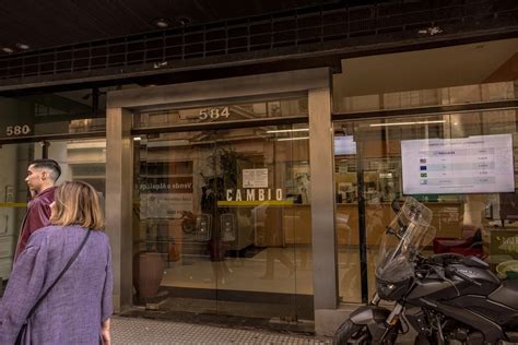 D Lar Libre Se Frenan Las Operaciones Cambiarias En La City Por Temor A Controles Del Gobierno