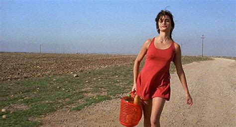 Penélope Cruz In Jamón Jamón 1992 Penelope Cruz Penelope What To Wear