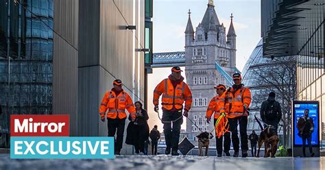 Secret Network Of Santa S Helpers Is Bringing Missing People Home This Christmas The Mirror
