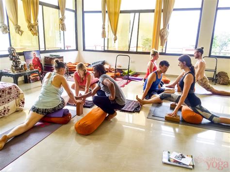 Vinyasa Yoga Teacher Training Course In Rishikesh — 200 Hours Vinyasa
