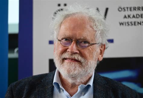 Нобелевскую премию по физике присудили за исследование квантовой