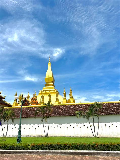 📍พาแต่งชุดลาวเที่ยววัดพระธาตุหลวงเวียงจันทน์กับเดอะแก๊งค์กัน😎 Gallery Posted By Benjarat St