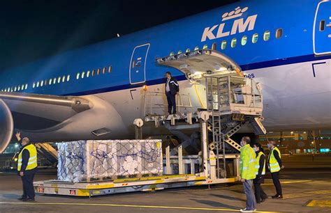 First Covax Delivery Arrives In Egypt Eu Neighbours