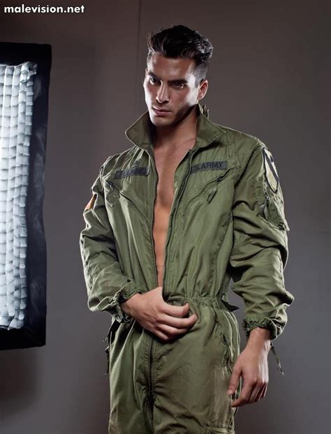 Richard Nuzzolese Male Models Galleries