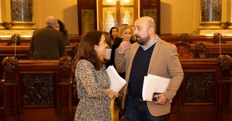 El PP exige la dimisión del nº de La Coruña tras sus explicaciones por las obras en sus pisos