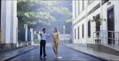 Paolla Oliveira Desnuda En Budapest