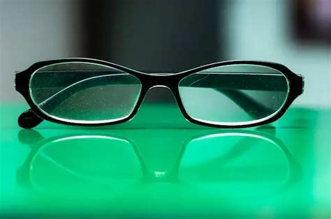 Glasses With A Green Tint A Complete Guide