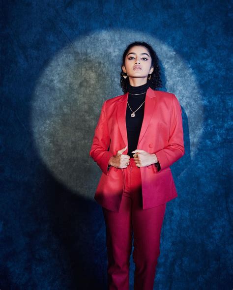 അനുപമ പരമേശ്വരൻ Photos And Images 13393 Filmibeat Malayalam