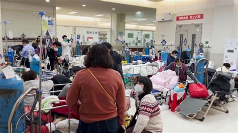 中國官方首揭「在院染疫死亡病例數」 128至112「共59938例」