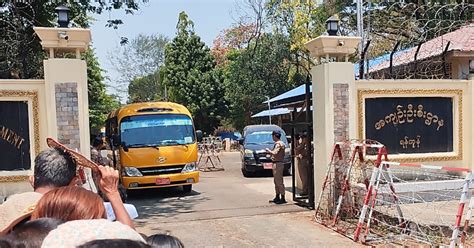 အင်းစိန်နဲ့ မုံရွာက နိုင်ကျဉ်းတွေ အပါအဝင် အကျဉ်းသားရာနဲ့ချီ ထောင်ပြောင်း