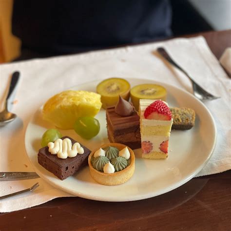 롯데호텔 라세느 뷔페 평일 런치 이용후기