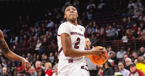 South Carolina Womens Basketball Freshmen Shine And Dunk And