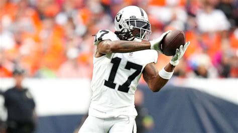 Raiders Wr Voices Frustrations Amid Trade Rumors Yardbarker