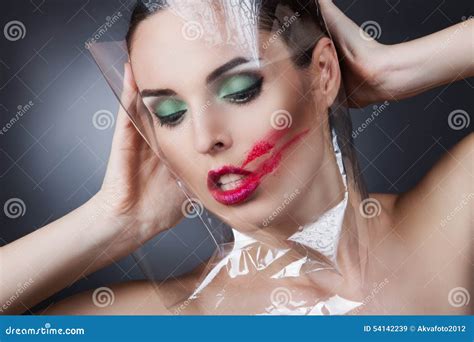 Retrato De Uma Rapariga Bonita Imagem De Stock Imagem De Sensualidade