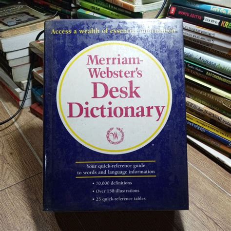 Jual Kamus Merriam Webster S DESK DICTIONARY 70 000 Defenitions 150