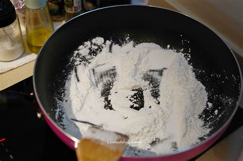 冰皮月餅食譜超簡易作法軟糯外皮不用烘烤的月餅 露老爸 露瑪