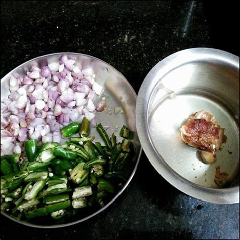 Puli Milagai Green Chilly In Tamarind Sauce