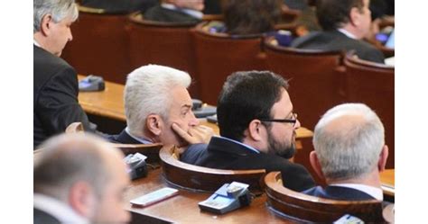 Предложението на Атака за Крим и Русия не мина