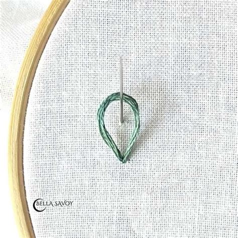 Lazy Daisy Stitch Tutorial — Bella Savoy