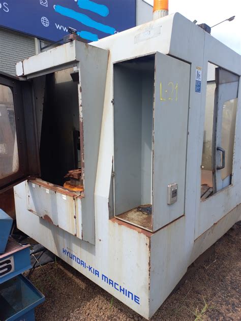 CENTRO DE USINAGEM VERTICAL DUPLO PALLET HYUNDAI MOD KV 25P PARA