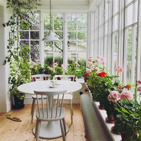 Веранда в цветах 🌿🌹🌿 Sunroom Decorating Sunroom Designs Sunroom