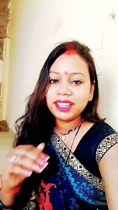 कुमकुम जी आप लोगों को गाना सुना रही है सुनिए गा कौन सा गाना गा रही है