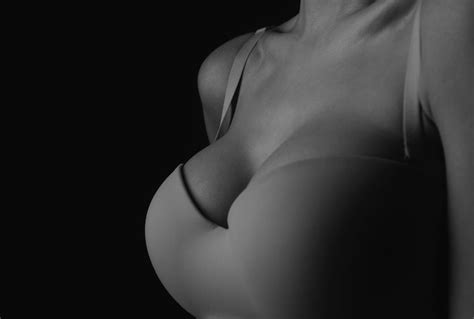Pechos Sexy Mujer Breas Tetas En Sujetador Tetas Sensuales Hermoso